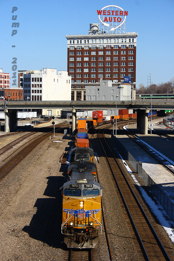 Westbound UP Intermodal Train
